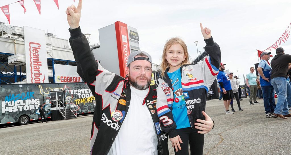 RR 0709 - TICKET DELIVERY - Official Site Of NASCAR