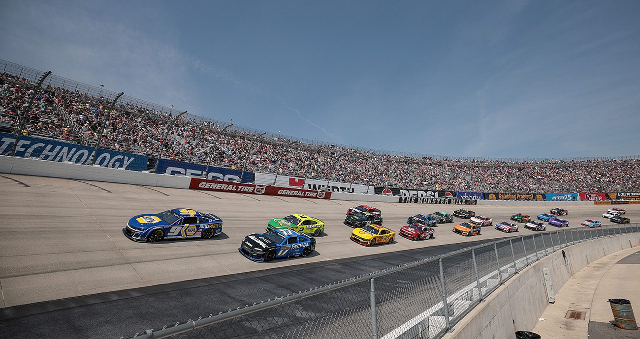 What to Watch: Dover sets stage to display title favorites - NASCAR