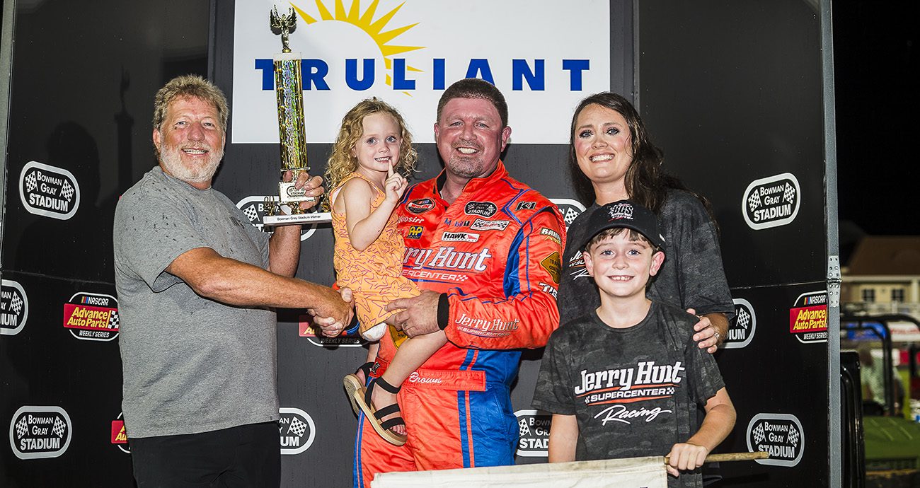 Tim Brown, Brandon Ward score Modified wins during Night of Destruction ...