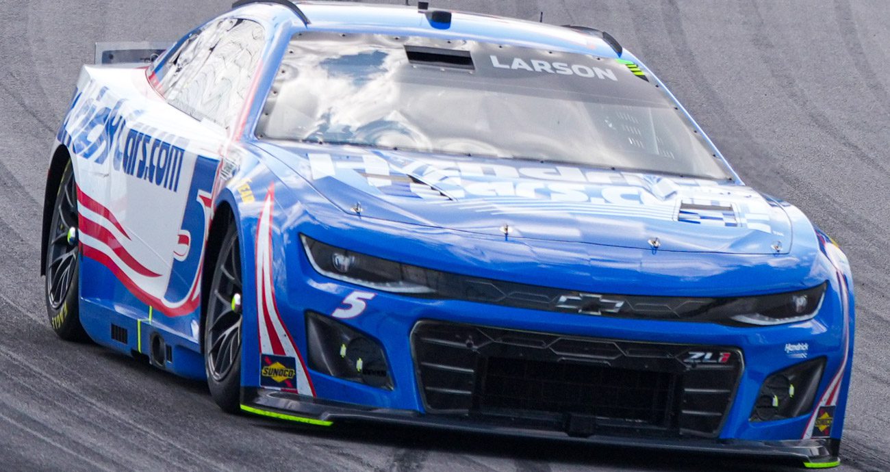 3 Up, 3 Down: Pilotos que salieron en direcciones opuestas de Iowa