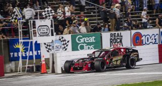 Danny Bohn ends drought, Amber Lynn makes triumphant return to Bowman ...