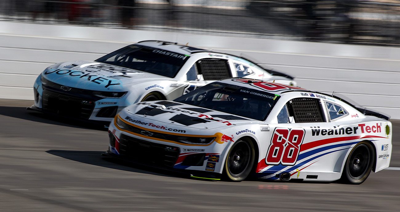 SVG's 'elite' car control on display at Richmond | NASCAR