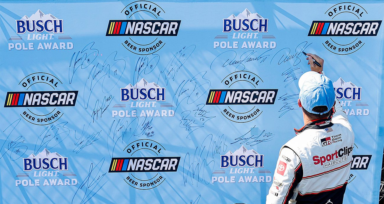 Hamlin bests teammate Briscoe for pole at Darlington | NASCAR