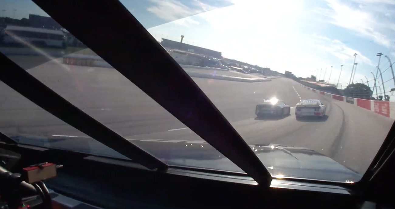 Tyler Reddick makes incredible save as Berry spins in Turn 2 | NASCAR