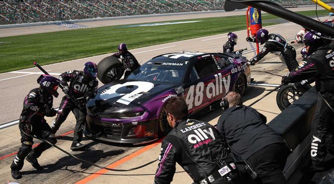 Hendrick switches up No. 48 pit crew roster for Bristol | NASCAR