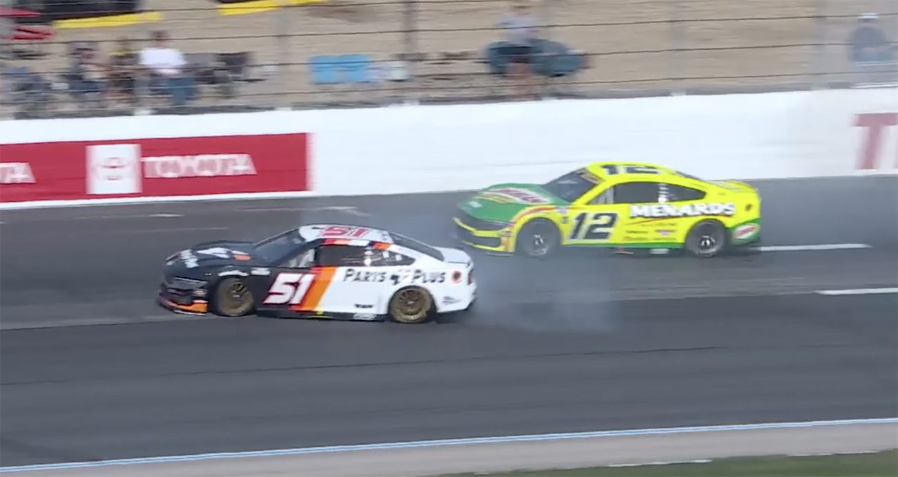 Cody Ware spins in front of leader Ryan Blaney | NASCAR