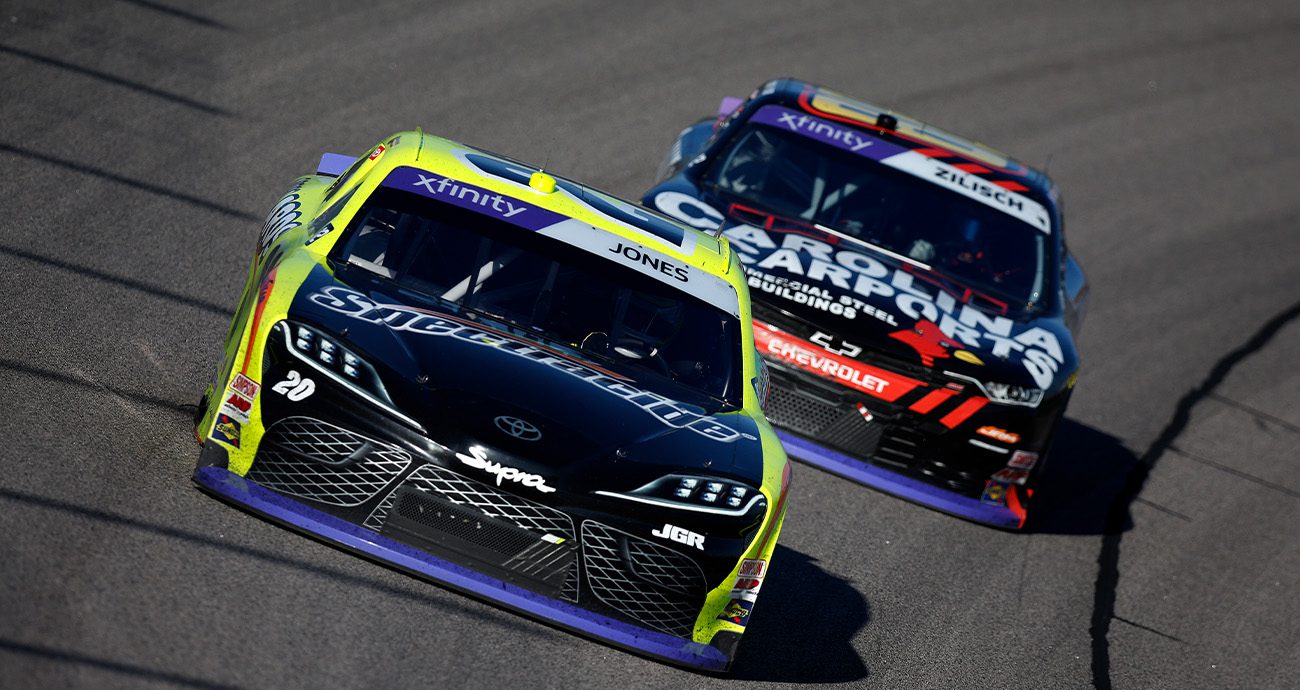 Jones punches ticket to Round of 8, wins Kansas | NASCAR