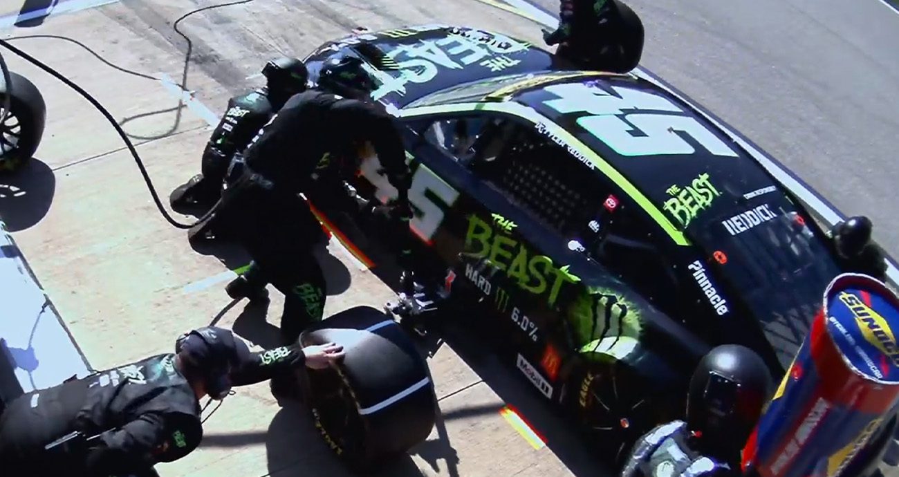 Playoff peril: Reddick has pit-road trouble, drops to 27th | NASCAR