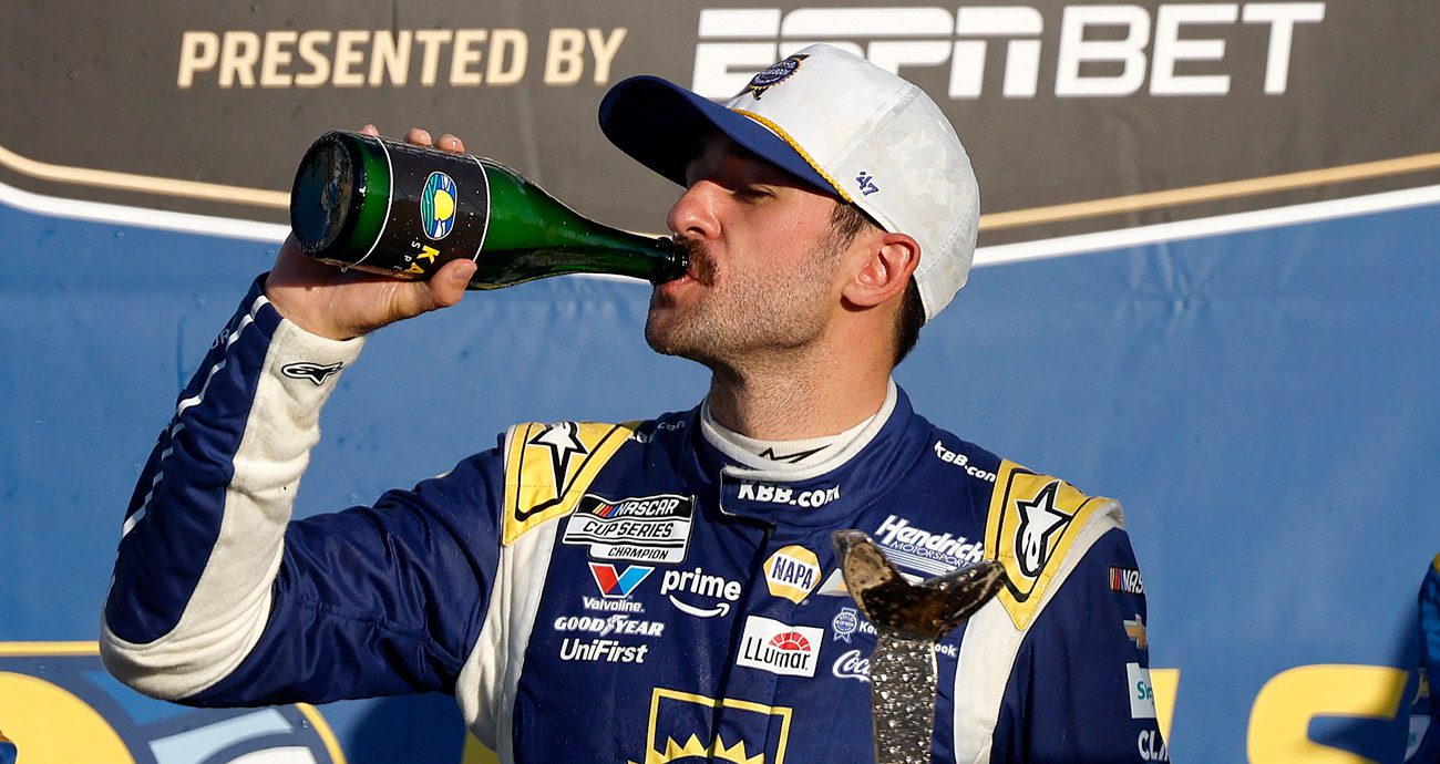 At-track photos: 2025 Kansas playoff weekend | NASCAR