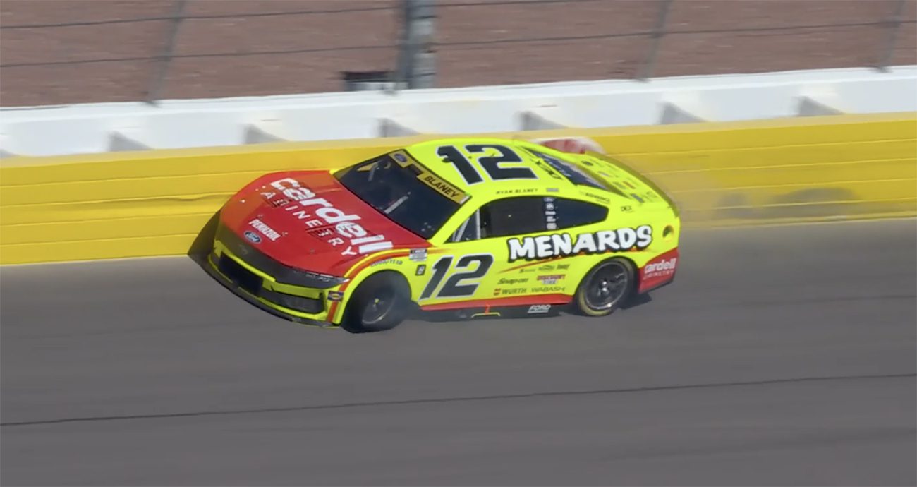 Ryan Blaney crashes out at Las Vegas after hitting wall | NASCAR