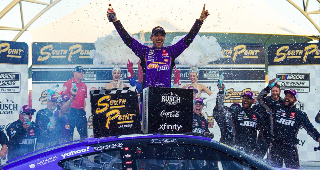 Hamlin wins at Las Vegas, clinches Champ 4 berth | NASCAR