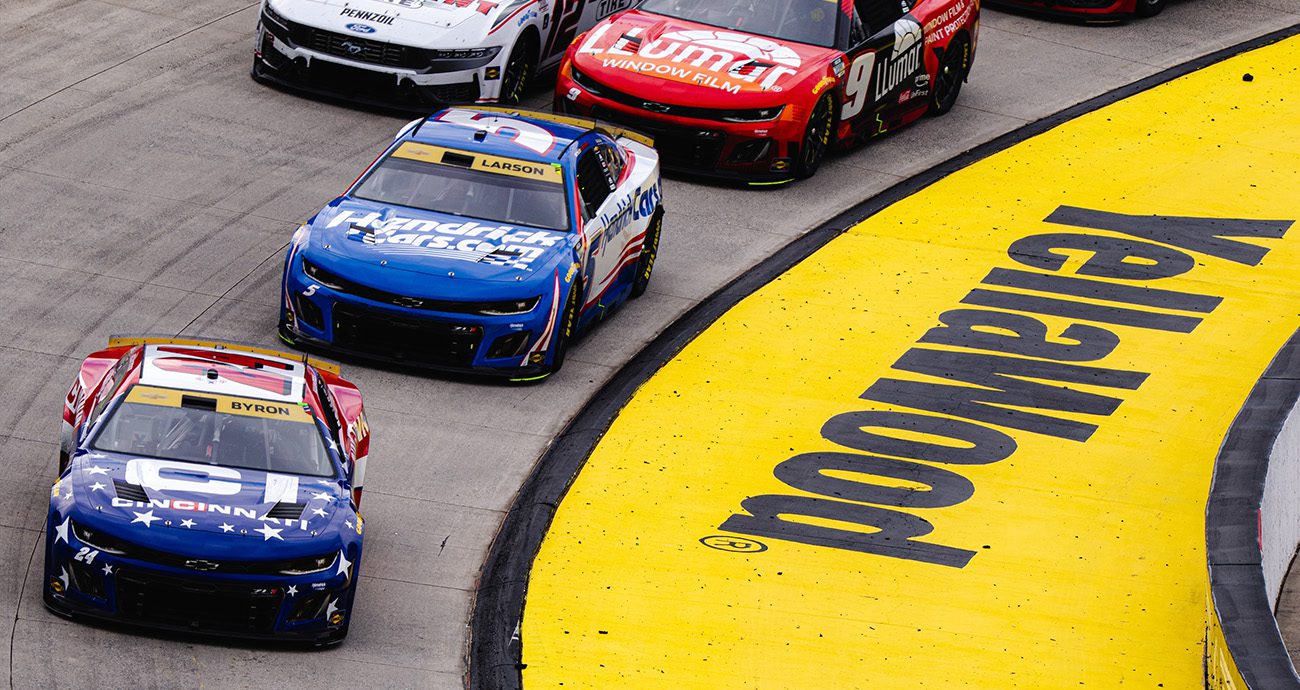 William Byron continues domination with Stage 2 win | NASCAR