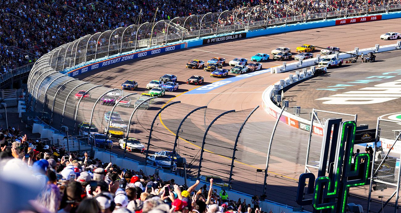 Weekend Preview: Four drivers, one chance to make history - Official ...