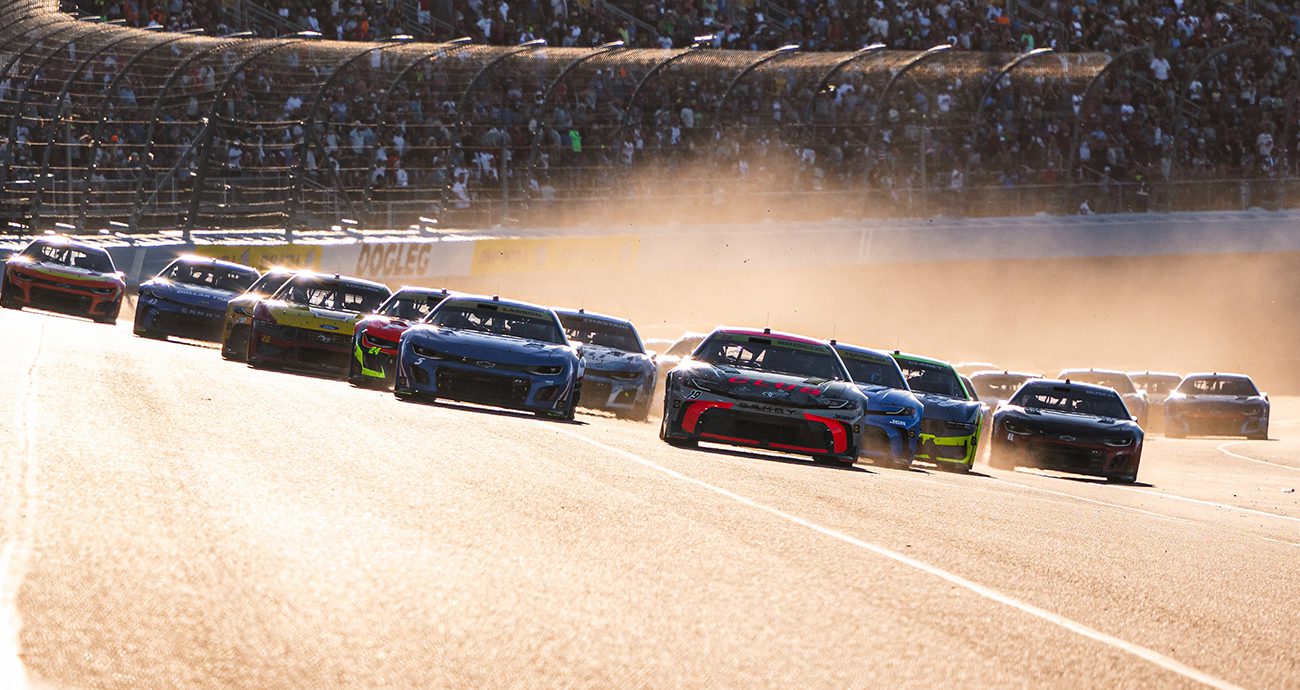Race Rewind: Season ends with thriller at Phoenix | NASCAR