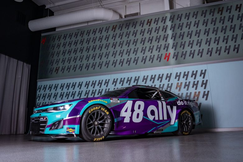 Hendrick, Bowman unveil 2026 Ally paint scheme | NASCAR
