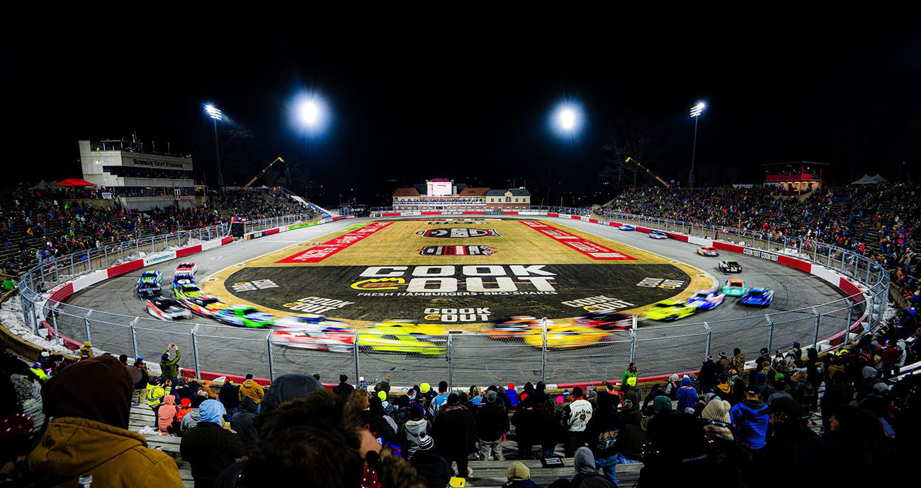 Chaotic final laps lead to epic Daytona 500 finish | NASCAR