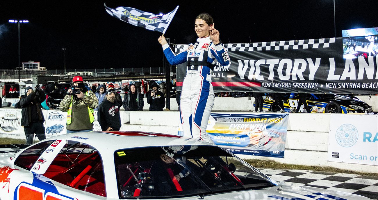 Highlights: Jade Avedisian wins the Super Late Model feature on Night 2 ...