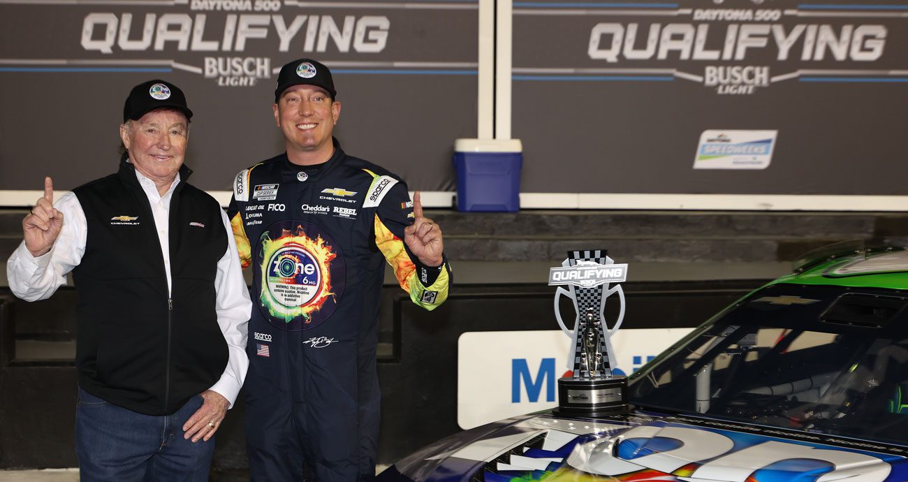 Kyle Busch wins Daytona 500 pole; Briscoe on front row | NASCAR