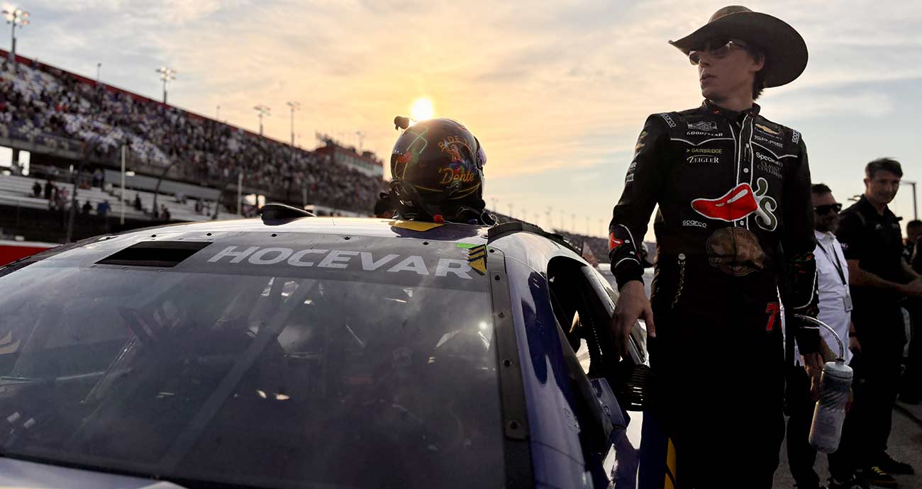 Hocevar charges from last place to top five at Darlington | NASCAR