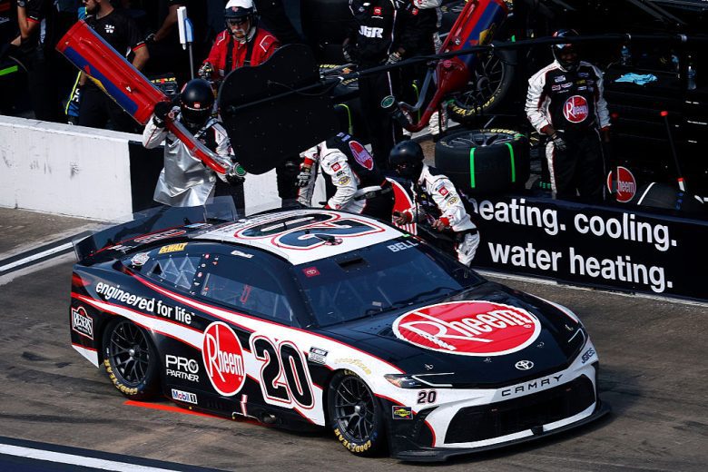 Top 10 pit crews ahead of 2026 Pit Crew Challenge | NASCAR