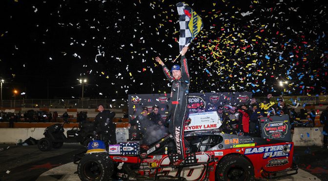 Mark Stewart wins at Riverhead for his first Modified Tour victory