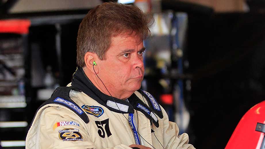 Benning lives NASCAR life by never lifting - Official Site Of NASCAR